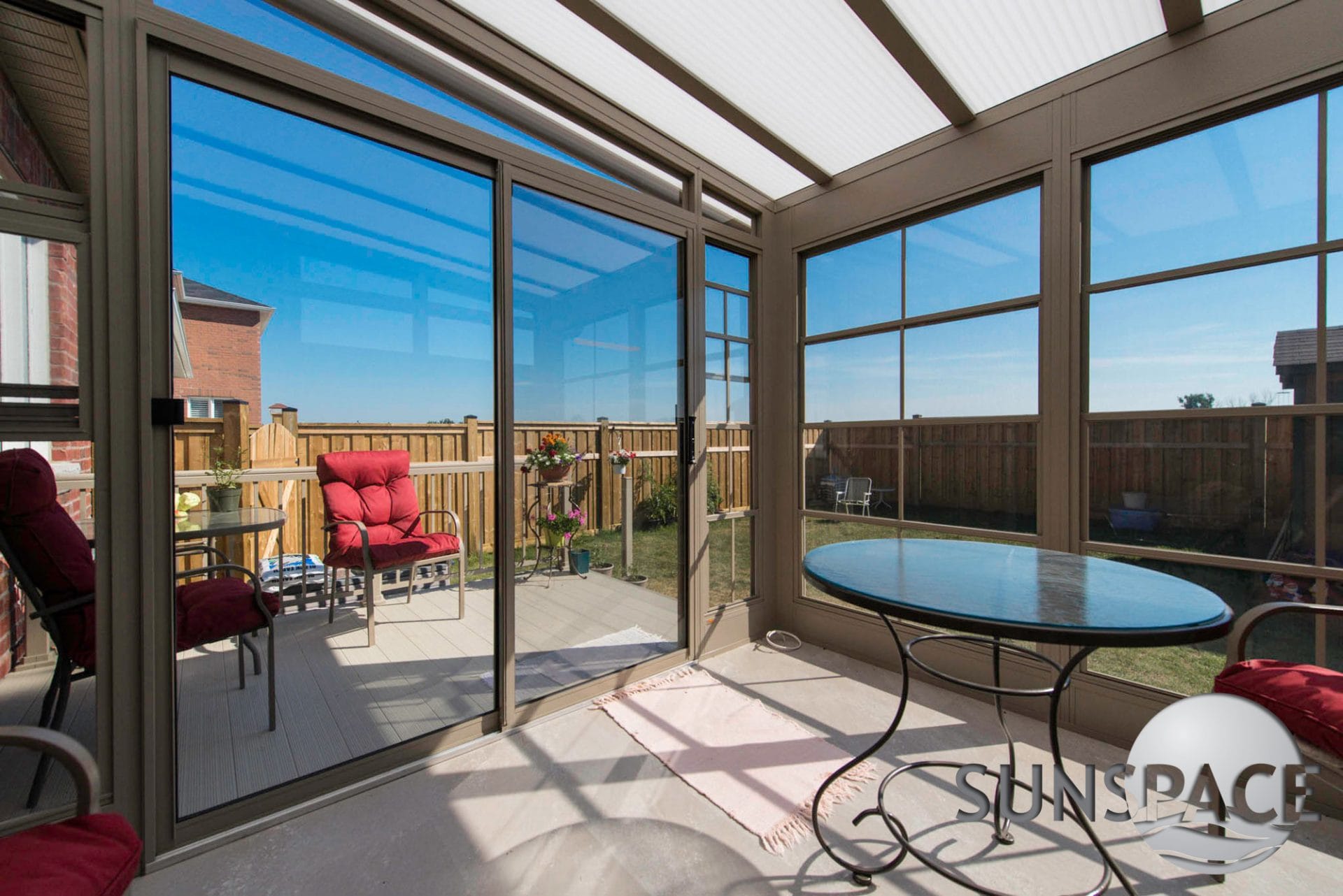 Sunroom Model 200 - Tropical Sunrooms