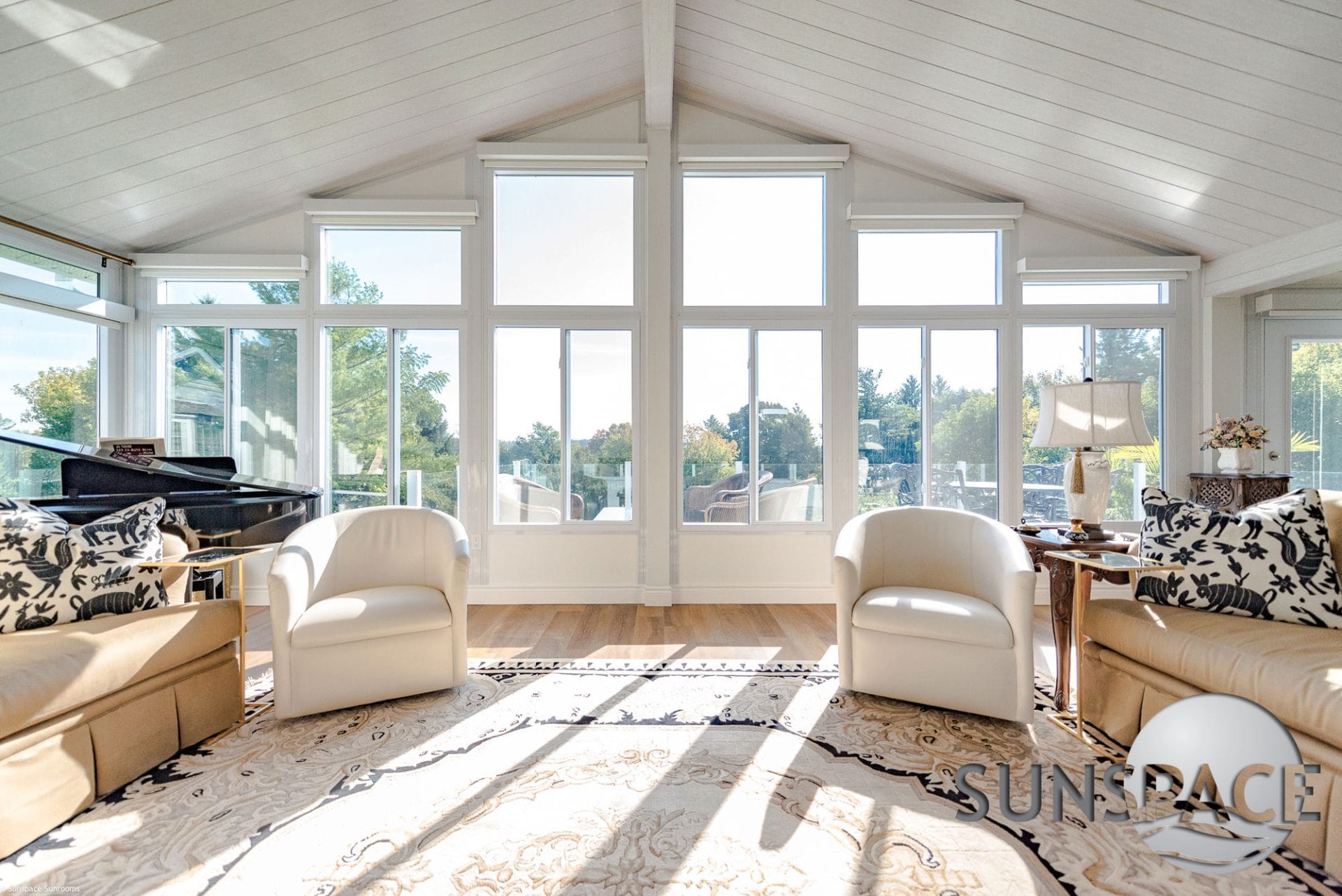 Sunroom Model 400 - Tropical Sunrooms